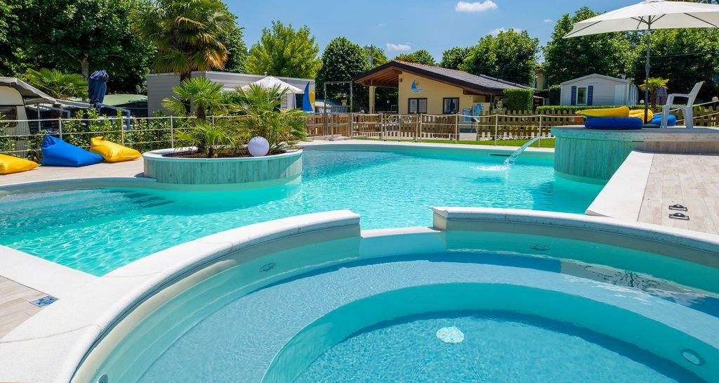 Camping Rose Dormelletto, Campeggio e Villaggio sul Lago Maggiore